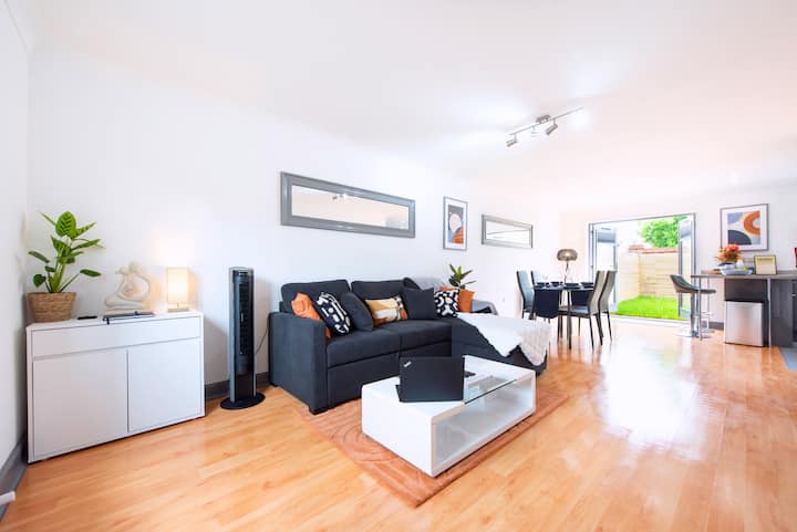 *Special Deals • Cosy 3bdr House • 2x Free Parking - 科爾切斯特