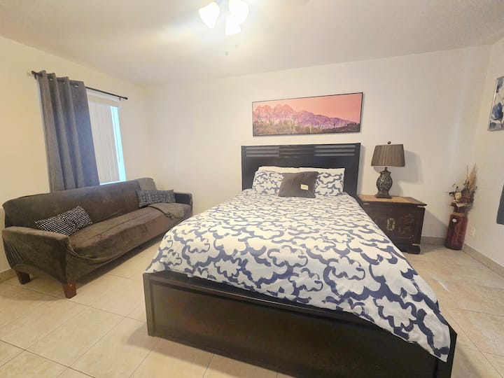 Oasis At Hollywood Sleeps 2, Unit 4 - Hollywood, FL