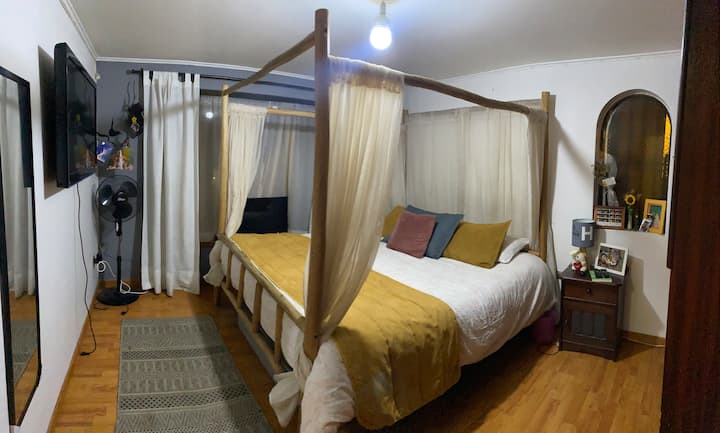 Habitación Con Baño Privado Central En Los Andes - Los Andes