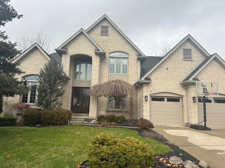 Beautiful Two Bedroom Walk Out - London, Ontario