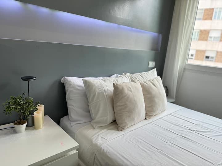 Estudio Ideal, Luminoso Y Tranquilo En Zona Centro - Madrid