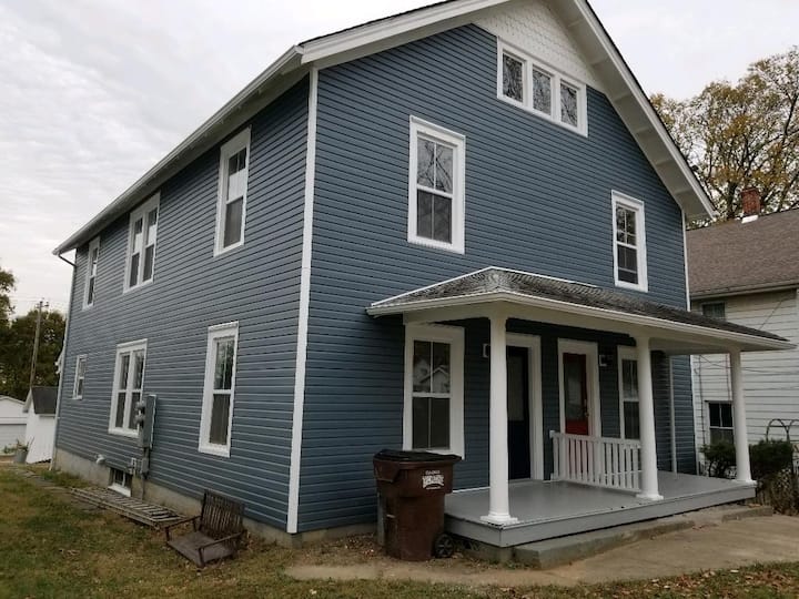 1921 Historic 2 Family Sleeps 7 - Mason, OH
