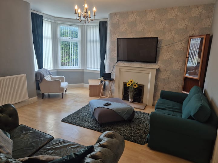 Homely Base For Explorers - Dalgety Bay