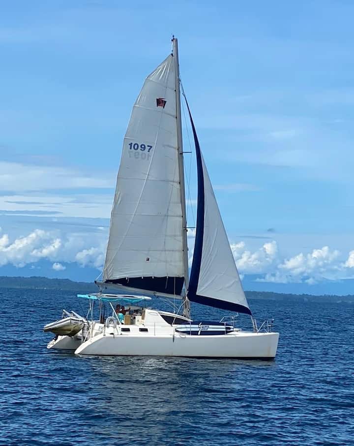 Vacation On The Move -Living And Sailing- - Marathon, FL
