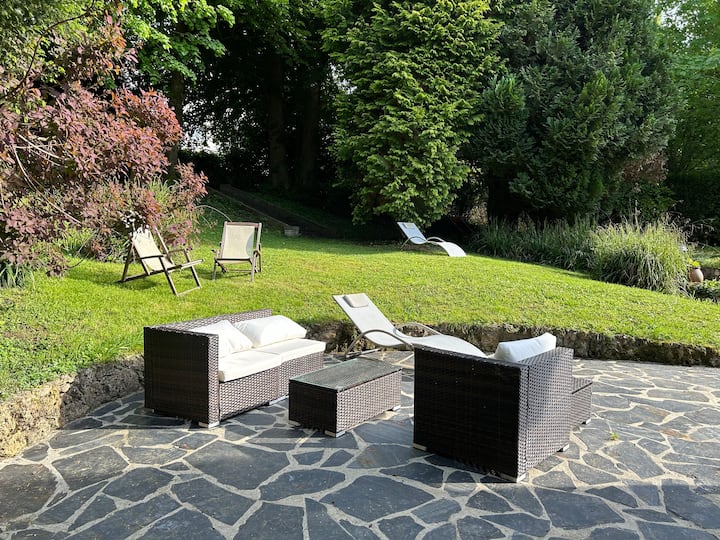 Villa Au Pecq Avec Grand Jardin ! - Saint-Germain-en-Laye