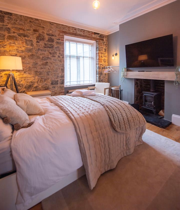 Lovely Double Bedroom In Mumbles - Mumbles