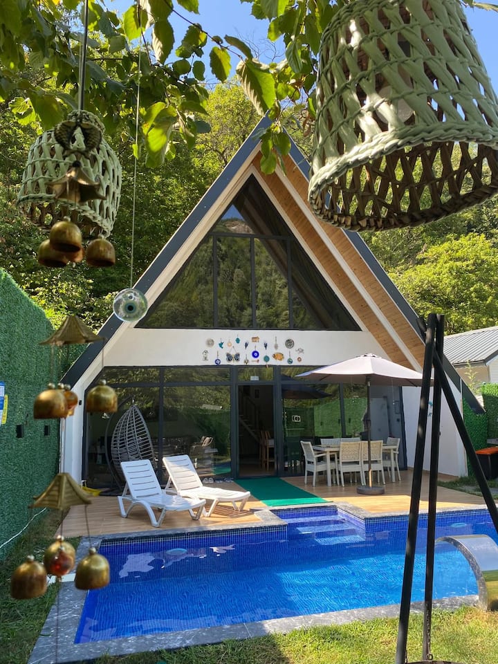 Sizmari Dağevi - Sapanca