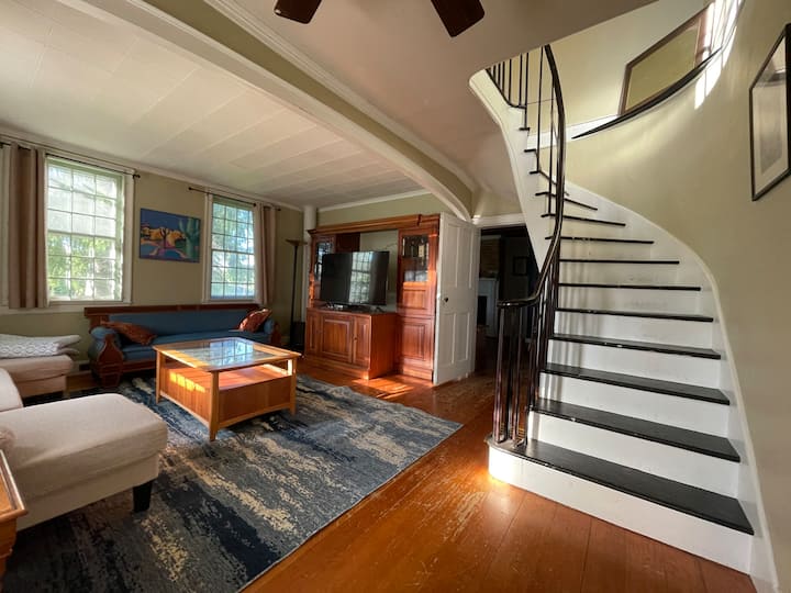 Charming Farmhouse Near Ithaca - 卡尤加湖