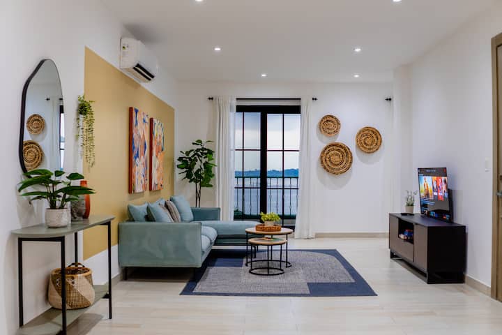 River View & Historic Charm – La Rosa Del Río - Guayaquil