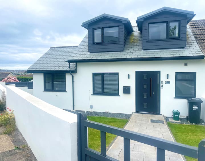 White Waves Villa - Newquay