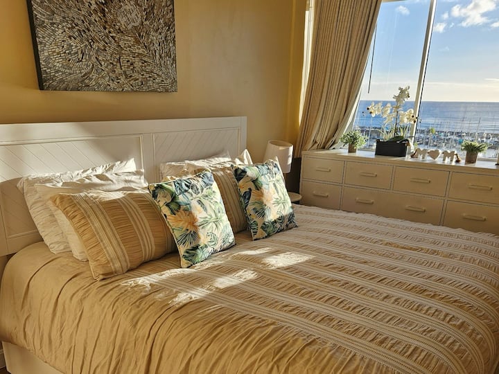 Fantastic Ocean View @ Waikiki - Ala Moana Beach, HI