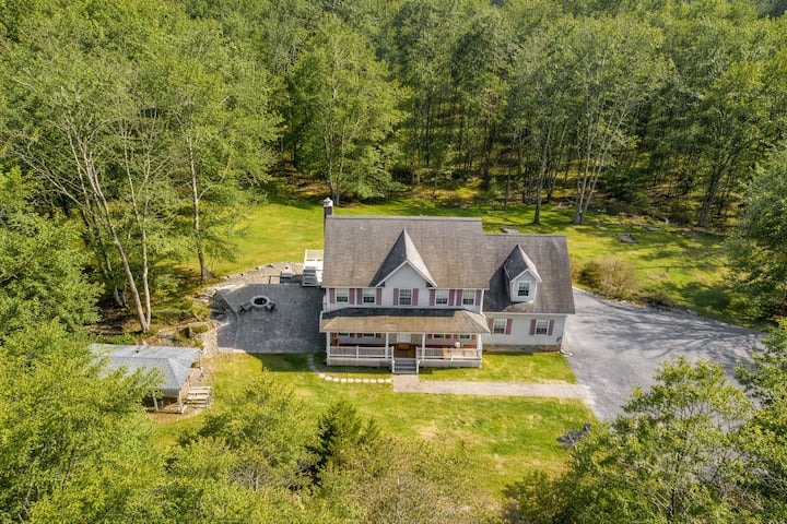 Private 5-bed Country Estate On 22 Acres - Monroe, NY