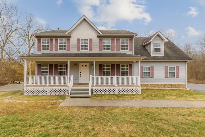 Private 5-bed Country Estate On 22 Acres - Rockland County, NY