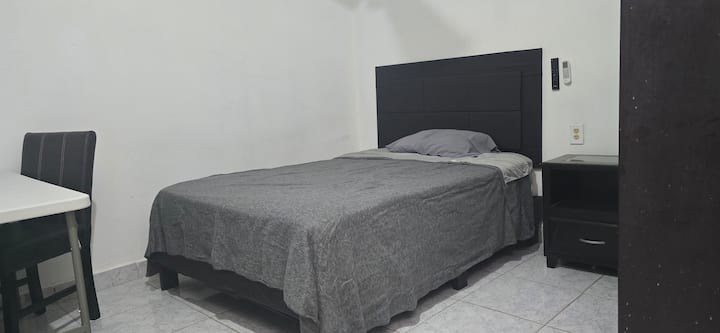 C#4 Habitacio Matrimonial 2 Personas Baño Privado - Monterrey