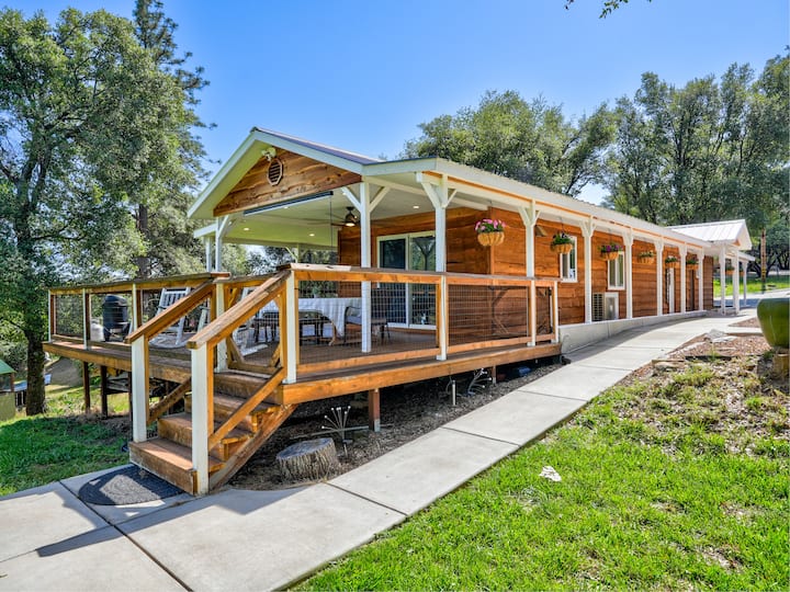 Private Cabin W/ Hot Tub & Sauna • Near Yosemite - North Fork, CA
