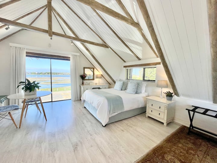 Studio Apartment With Stunning Views - Saint Francis Bay