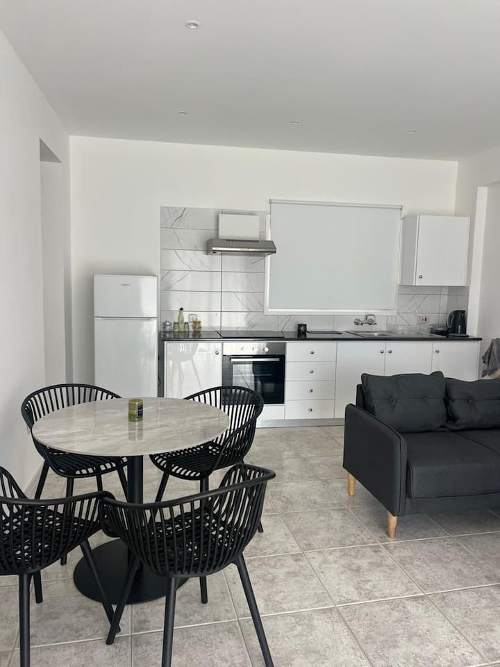 Easybook Residence 205 - Lárnaca