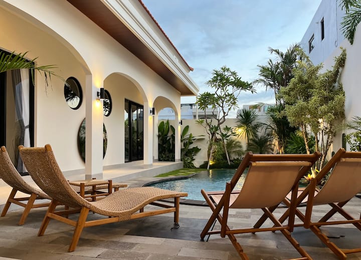 The Dahlia's Private Pool 3br Villa Canggu (Seseh) - Canggu