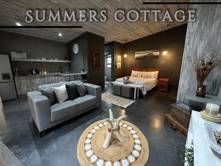 Summers Cottage - Cannon Rocks