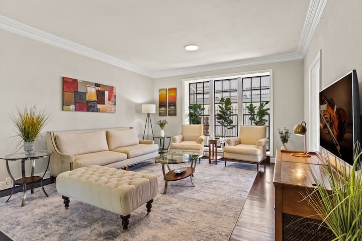 Vista Retreat: Dual-level Elegance On The Hillside - Castro Valley, CA