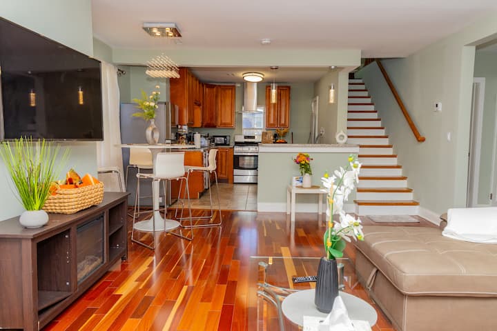 Guest Friendly House Near Umd, Washington Dc - Hyattsville, MD