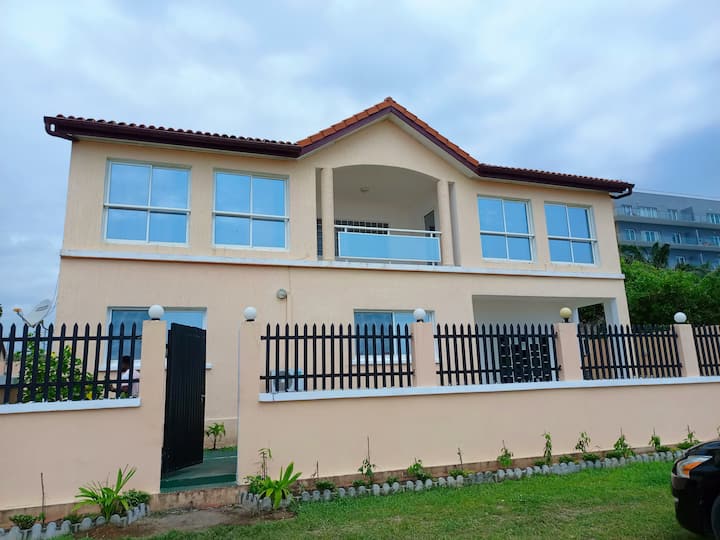 Villa Meublée En Bordure De Mer - Ponta-negra