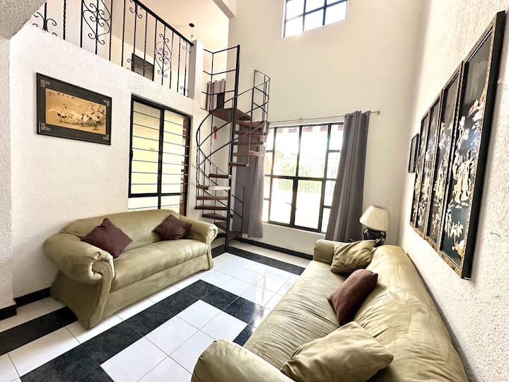 Gran Casa Familiar•4 Recámaras•patio•14 Huéspedes - Puebla