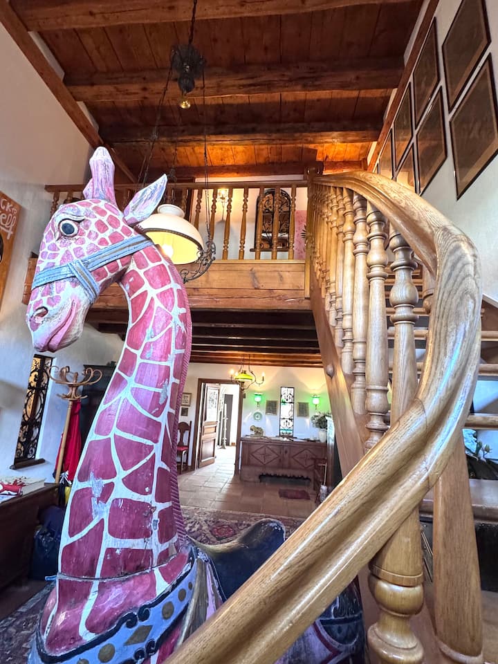 The Artist‘s Castle: History, Art And Spirit - Canton of Zürich