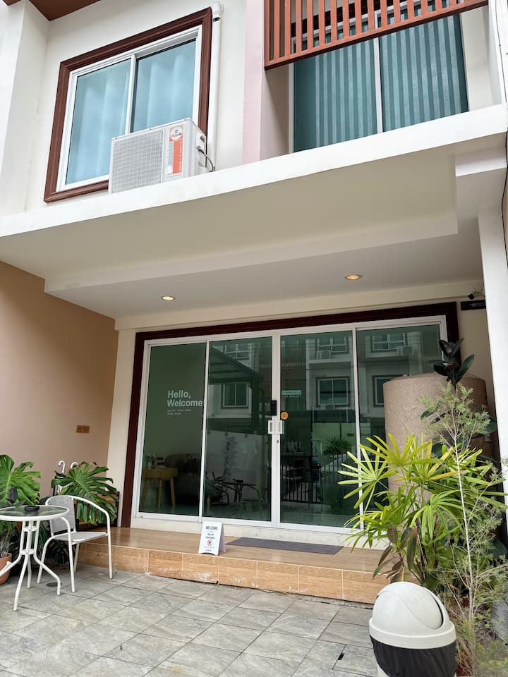 Homey Stay Suvarnabhumi Airport 15 Mins Away - Lat Krabang