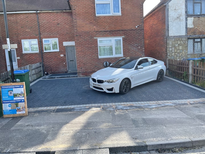 An Unfurnished Local House - Southampton, UK
