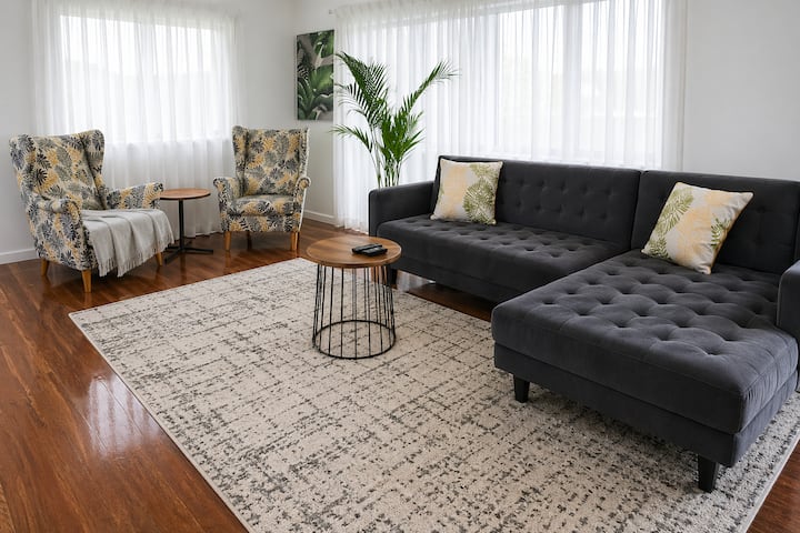 Spacious & Cozy 3br Near Cbd | Parking - Brisbane