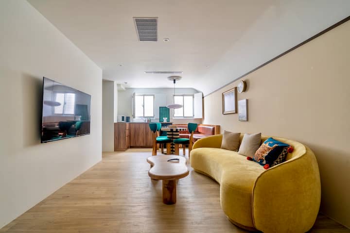 Hygge/tpe Main Station/elevator/bag Storage/3b1b - Taipei