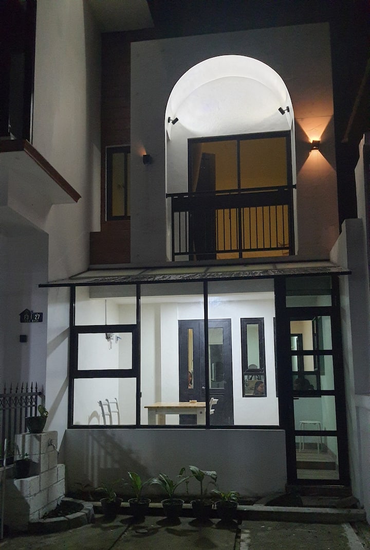 Unique Compound House - Wonosobo