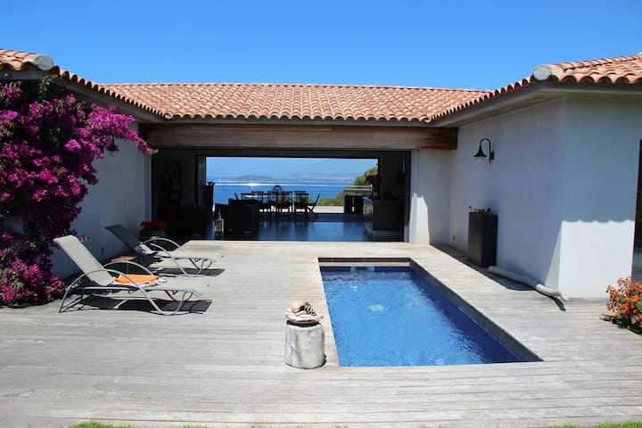 Villa Vue Mer Et Piscine - Korzika