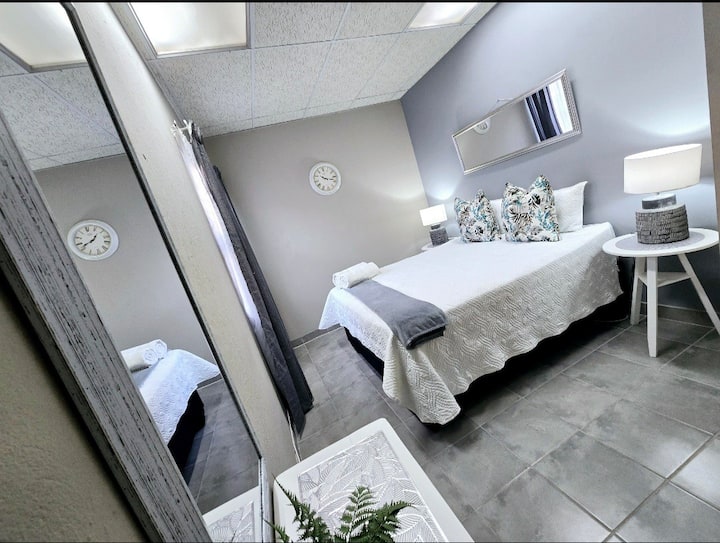 Zhantique Guest House 2- Unit 7 - Boksburg