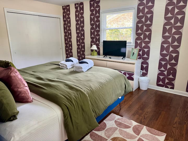 10 Min Drive To Downtown, 20 Min To The Beach! - Charleston, SC