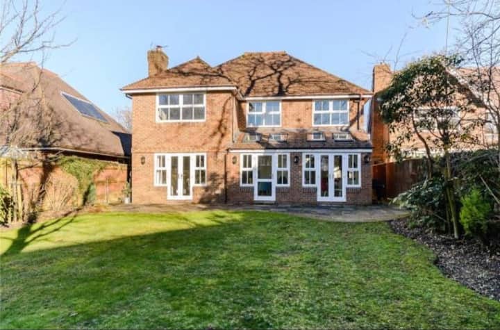 Luxury Home In Buckinghamshire - Beaconsfield, UK