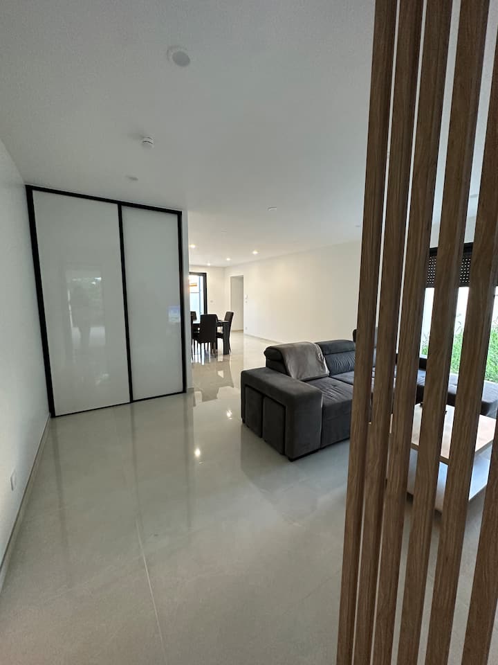 F4 Maison De 105m² Habitable - Saint-Marcel-lès-Valence