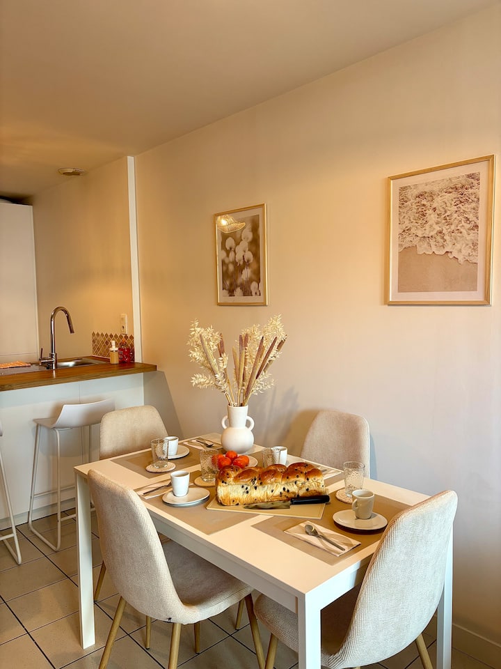 Maisonnette Idéalement Située: Plage & Port à Pied - Penmarch