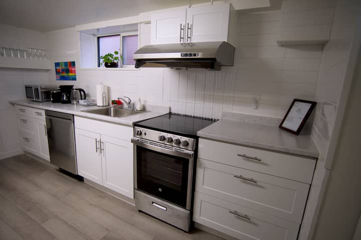 Centrally Located Guest Suite In Vancouver - Vancouver