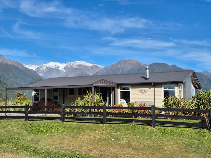 Glacier House - Franz Josef / Waiau