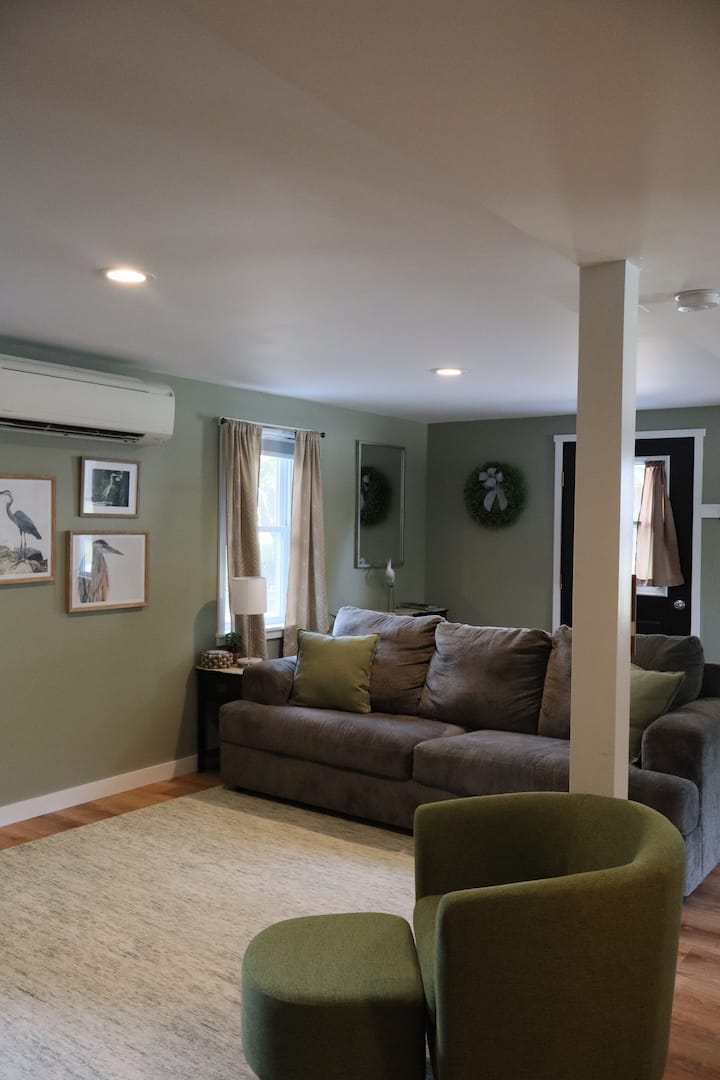 Castleton Cottage - Fair Haven, VT