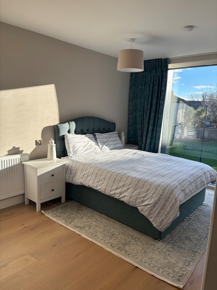 3 Bedroom Apartment In Dublin 4 - Dublin