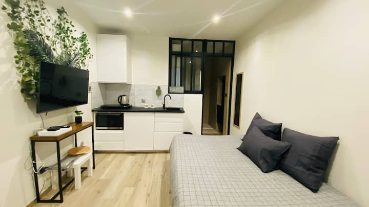 Studio Moderne Situation Idéale - Paris