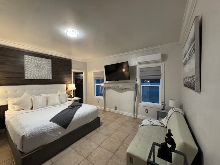 2 Rooms Studio Near Disney - Santa Ana, CA