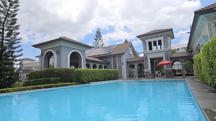 Peaceful 2-storeytownhome |Poolgym 10 Min Tocity - Chiang Mai