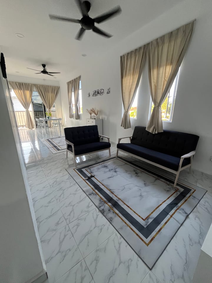 D’naura Homestay Kemaman Chukai - Cherating