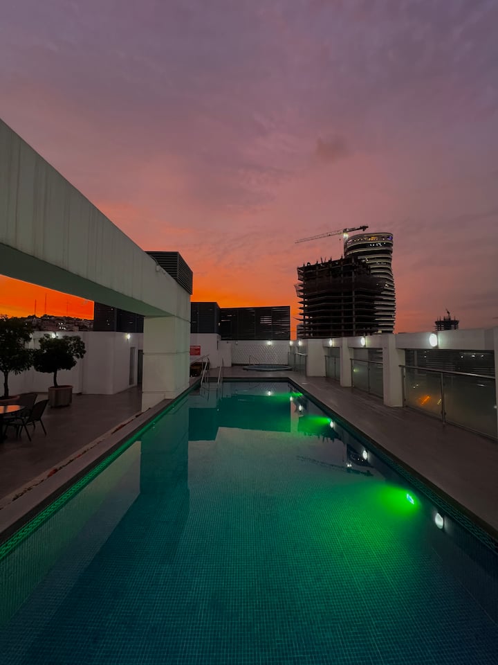 Departamento De Lujo Y Seguro En Puerto Santa Ana - Guayaquil