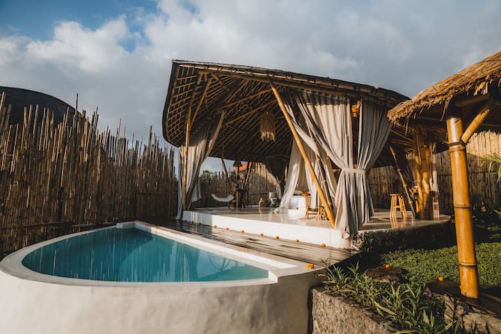 Ruby House By Nivriti Bali - Sidemen
