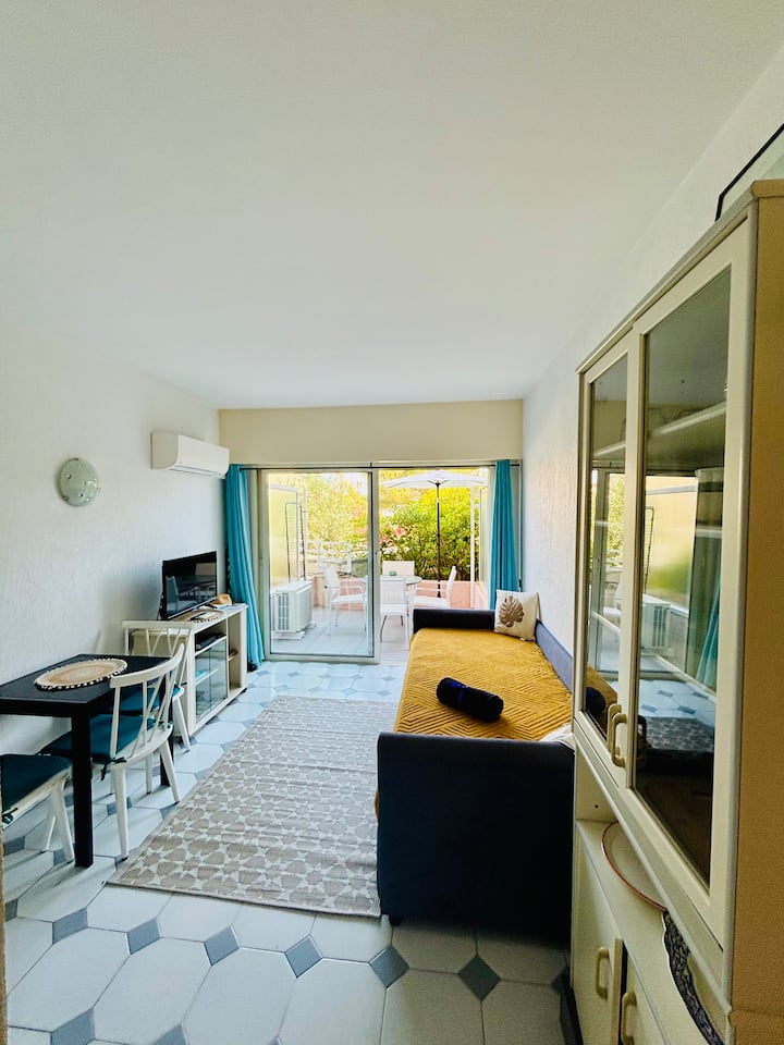 Riviera Escape –Plage, Gare Et Centre-ville à Pied - Antibes